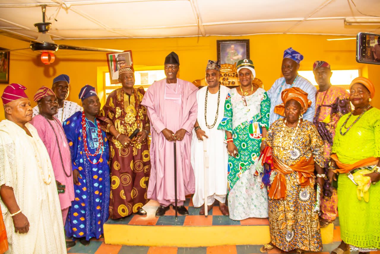 OGUN APC 2023: OGD Campaign Train Storms Ogijo Sagamu With Ijaya In Tow ...